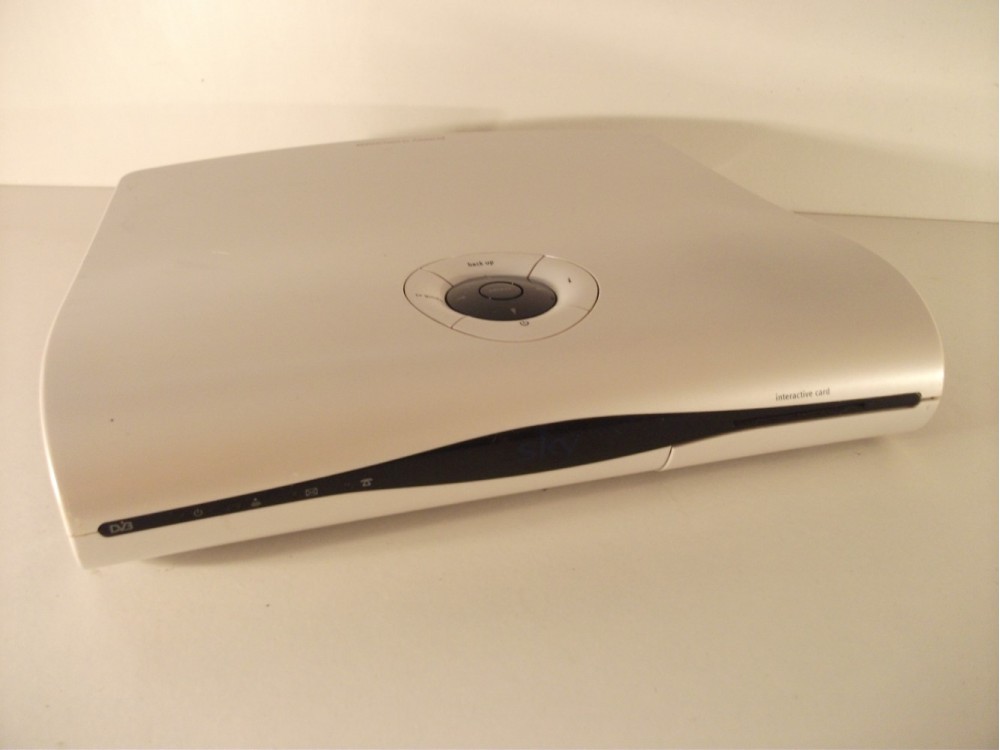 Amstrad DRX550 Sky Box Satellite Digital Receiver